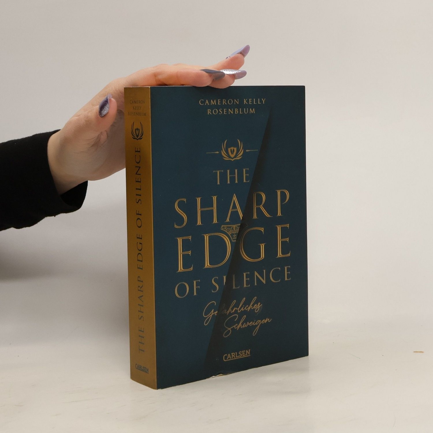 „The Sharp Edge of Silence – Gefährliches Schweigen“ – Bücher gebraucht ...