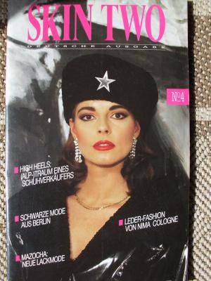 „Skin Two Nr.“ (Peter W Czernich) – Buch gebraucht kaufen – A02wzDB801ZZA