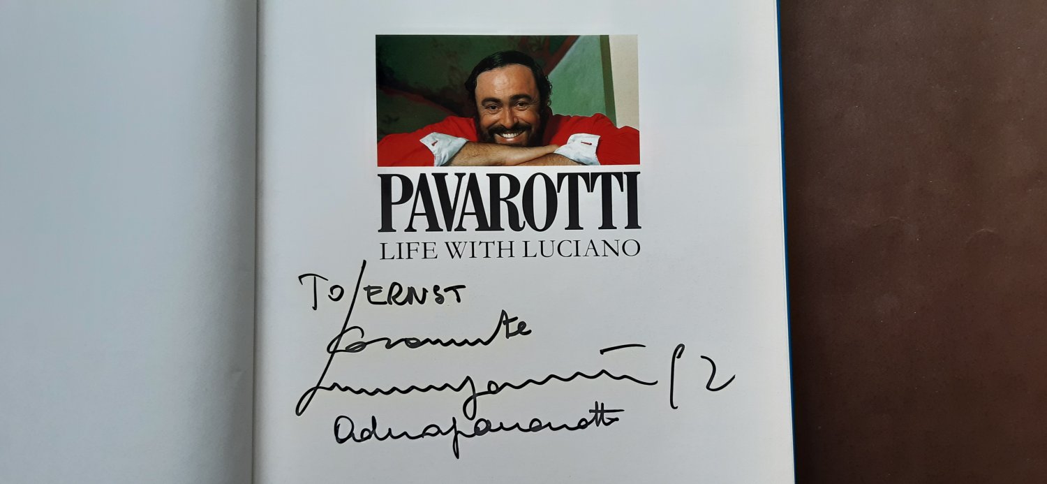 „Adua Pavarotti, Pavarotti Life with Luciano With Wendy Dallas ...