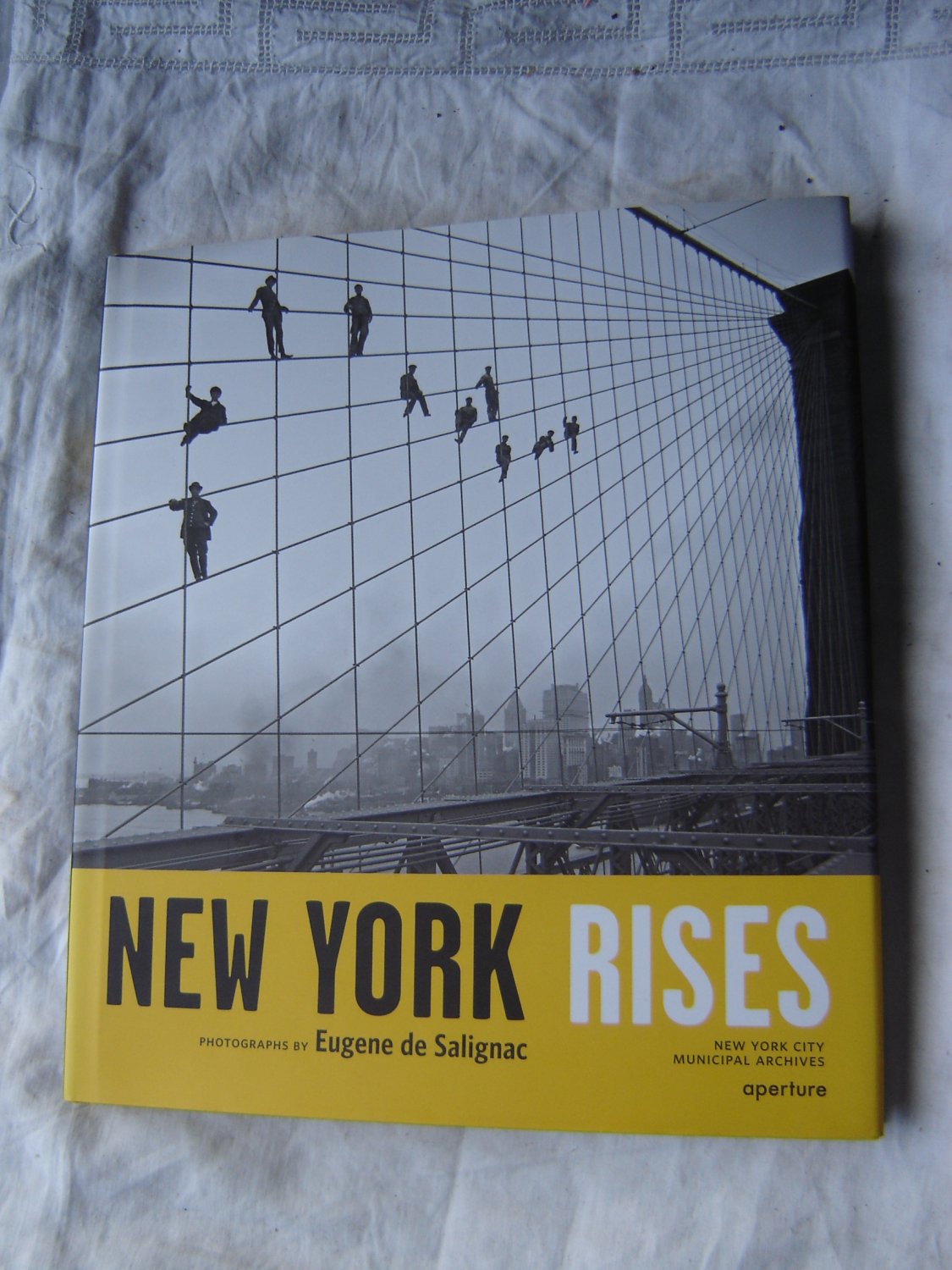 „New York Rises, Photographs by Eugene de Salinac“ – Bücher gebraucht ...