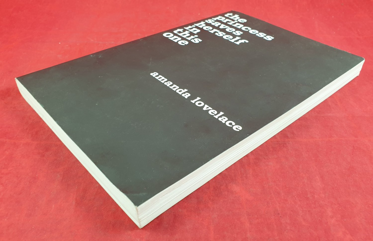 „Amanda Lovelace, The Princess Saves Herself in This One“ – Bücher ...