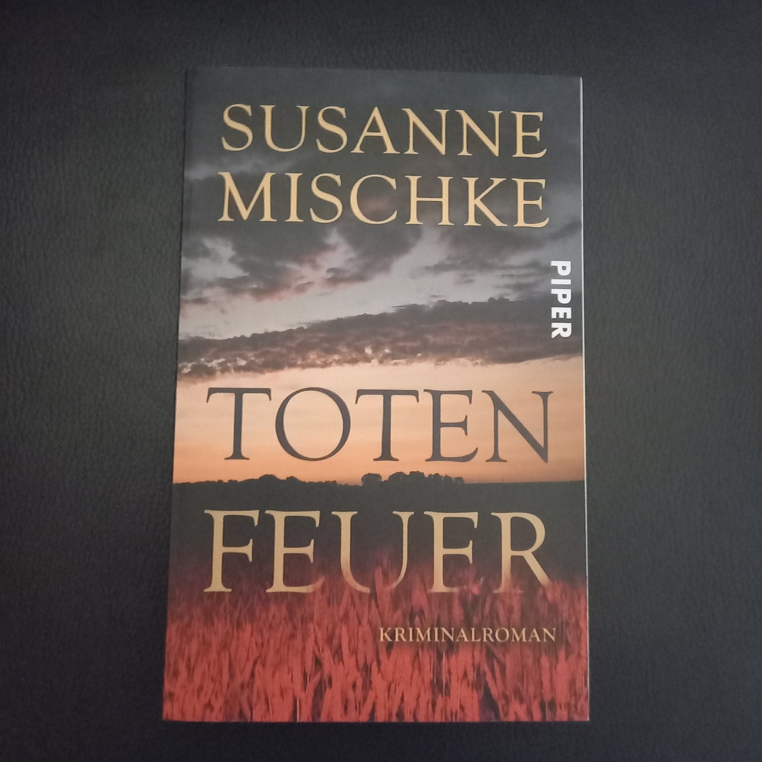 „Susanne Mischke, Totenfeuer Kriminalroman“ – Bücher gebraucht ...