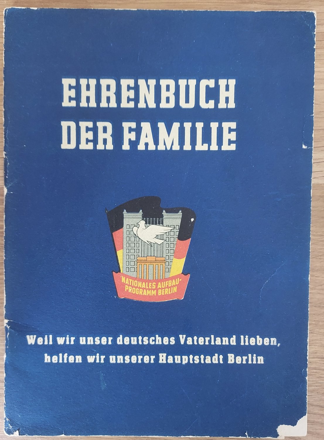„Ehrenbuch der Familie.“ (Büro des Präsidiums des Nationalrates der ...