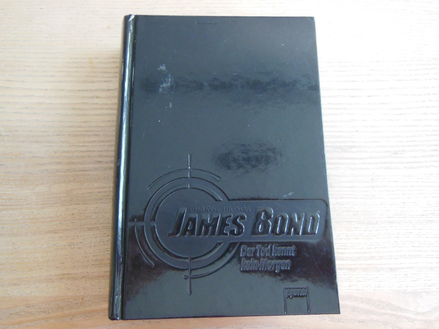 „Charlie Higson, James Bond - Der Tod kennt kein Morgen“ – Bücher ...