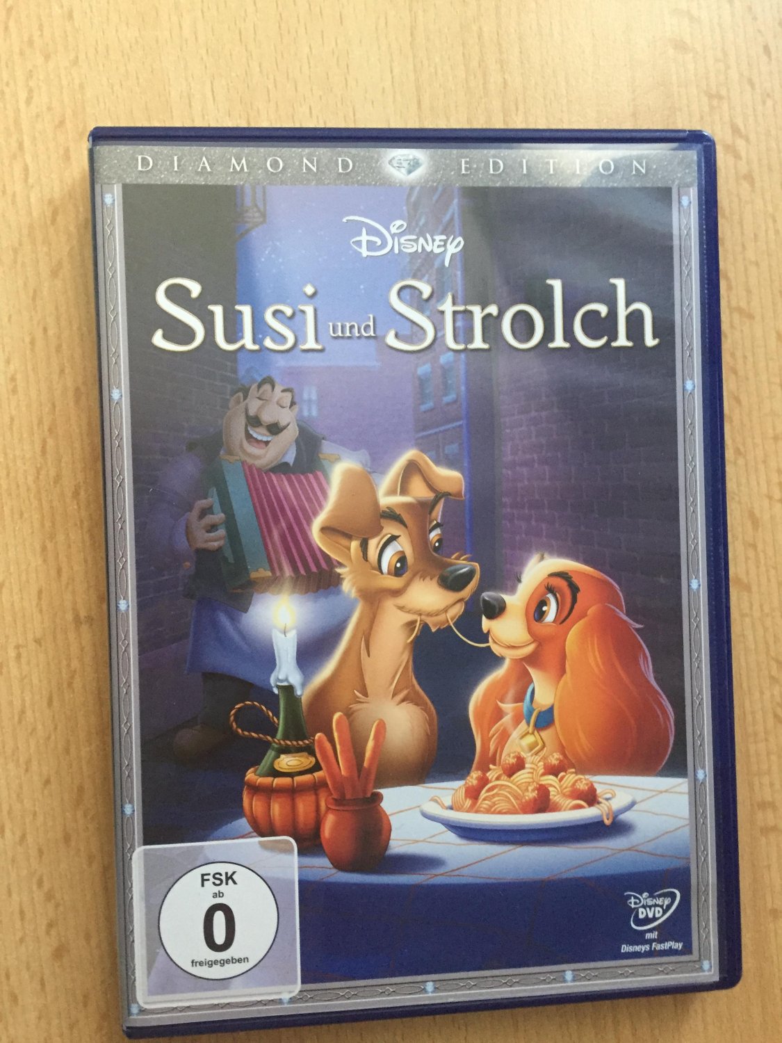 „Susi und Strolch - Diamond Edition“ – Film gebraucht kaufen ...