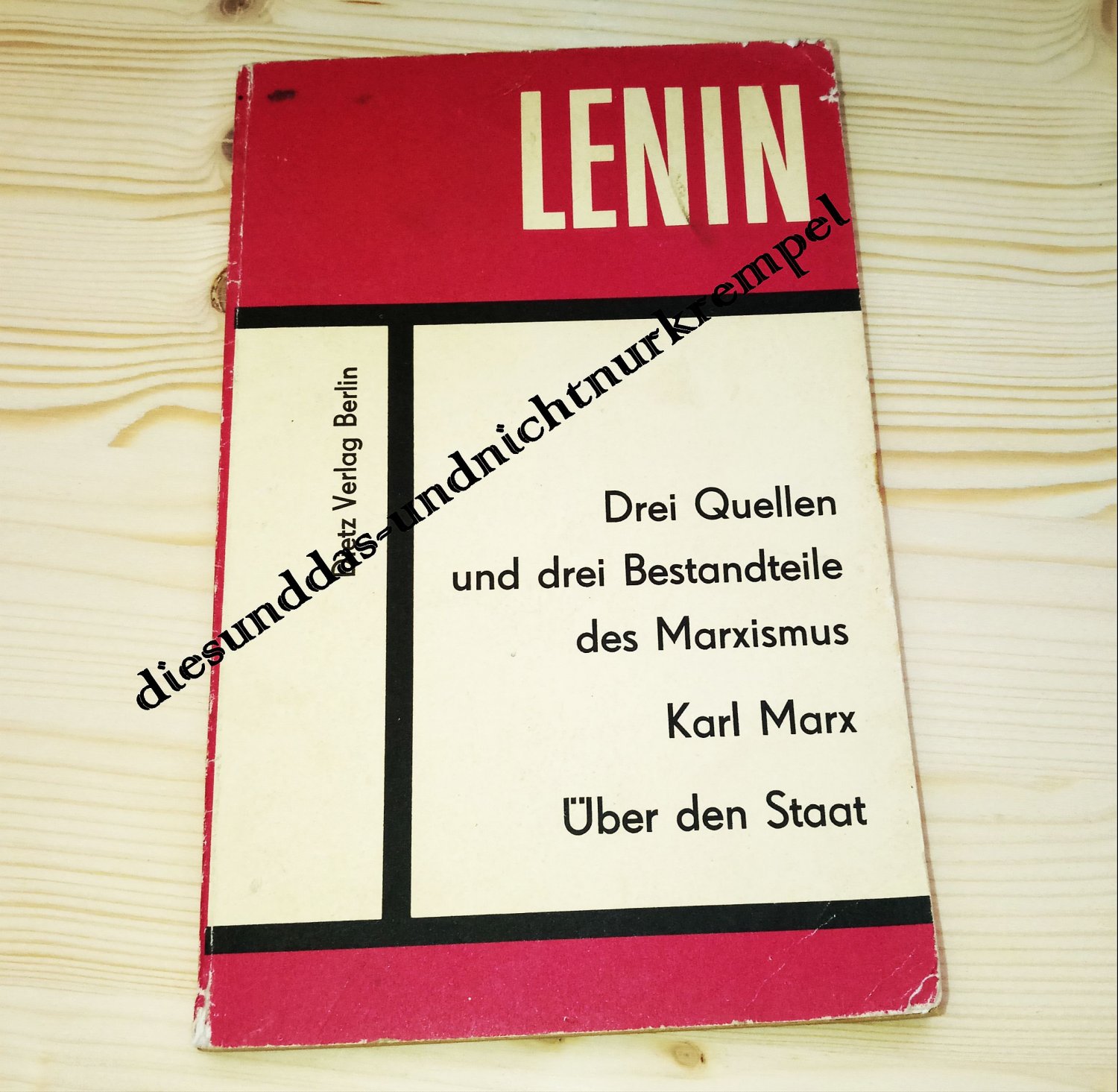 „Lenin, Drei Quellen.“ – Buch antiquarisch kaufen – A02kCAkw01ZZN