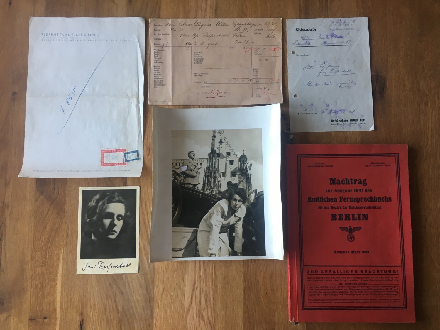 „Konvolut Leni Riefenstahl“ (Leni Riefenstahl) – Buch gebraucht kaufen ...