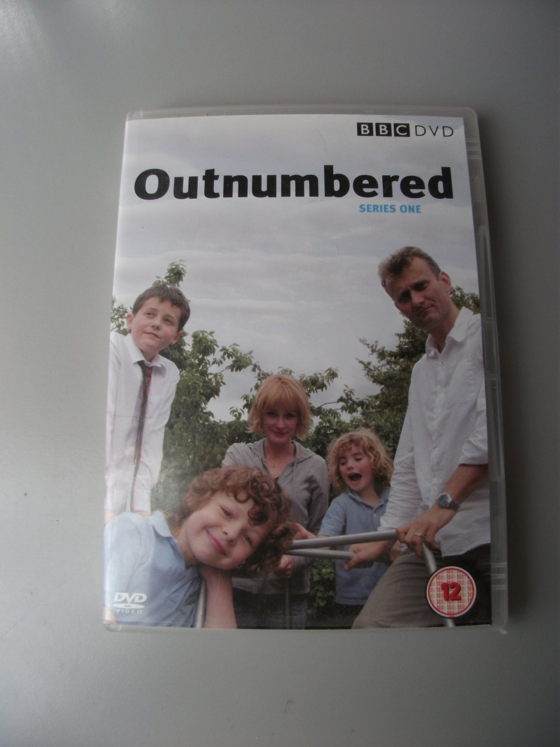 „Outnumbered - Series 1 “ – Film gebraucht kaufen – A02mWejB11ZZo