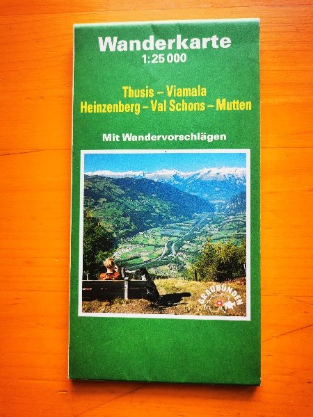 „farbige Karte Landkarte Wanderkarte 1:25 000 Thusis - …“ – Buch gebraucht kaufen – A02zwbFc01ZZA