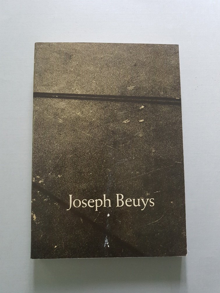 „Joseph Beuys“ (Caroline Tisdall) – Buch Erstausgabe kaufen – A02CJWMI01ZZS